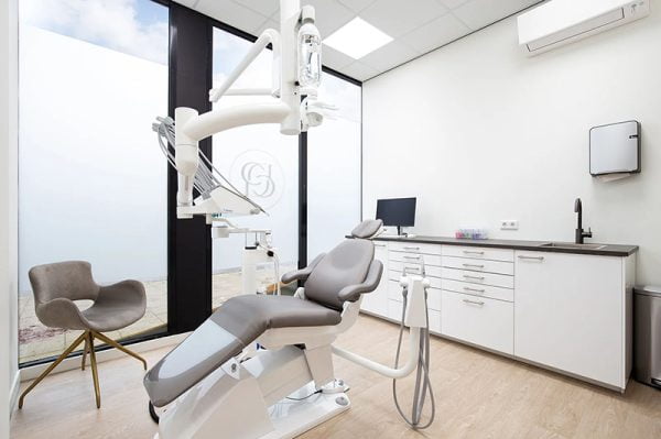 Vink Tandtechniek Den Bosch - Specialist in tandprotheses